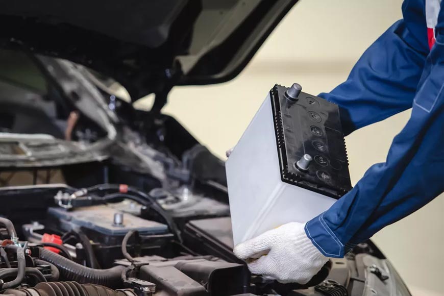 Car Battery Replacement Service in Dubai for Fast Solutions