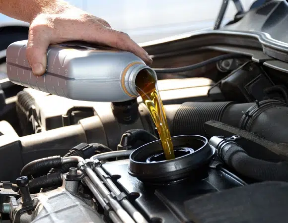 Oil Change Service Near Dubai – Fast & Convenient